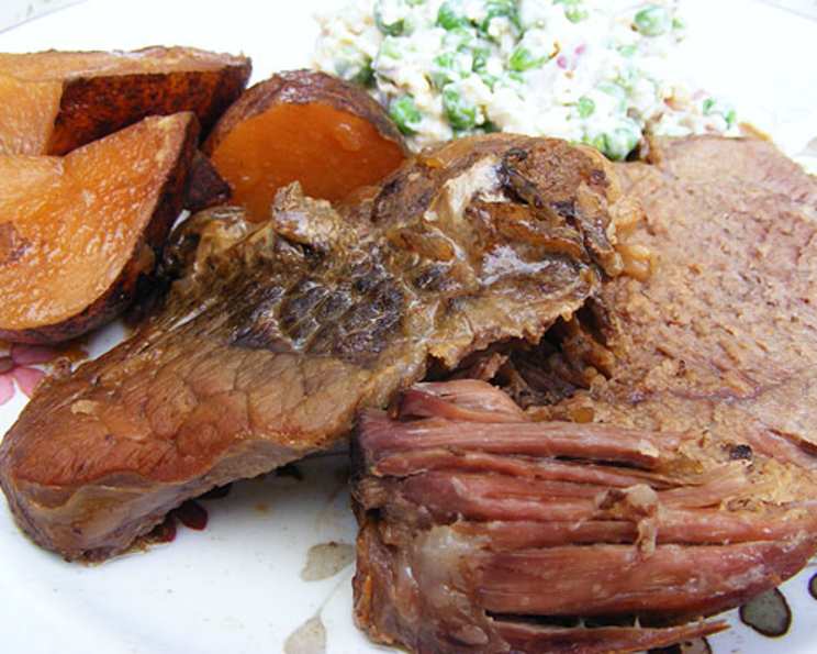 Super Yummy Top Round Roast and Potatoes Recipe - That's Nerdalicious
