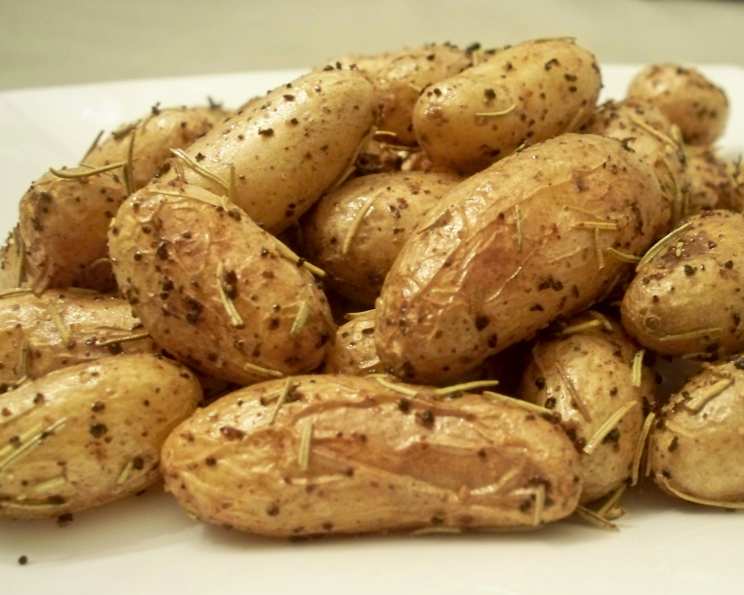 Roasted Rosemary Fingerlings Recipe - Easy GF Recipes