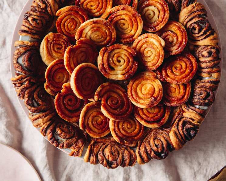 Cinnamon Roll Cream Pie Recipe - That's Nerdalicious