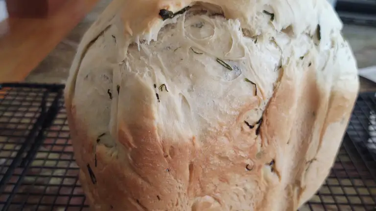 Sour Cream Chive Bread (Bread Machine) Recipe - Food.com