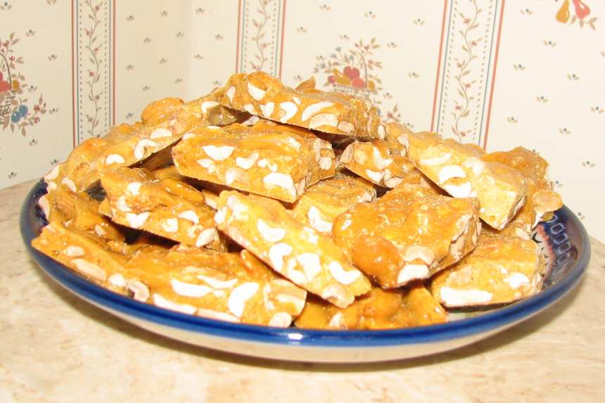 Microwave Peanut Brittle Candy Recipe - Dessert.Food.com
