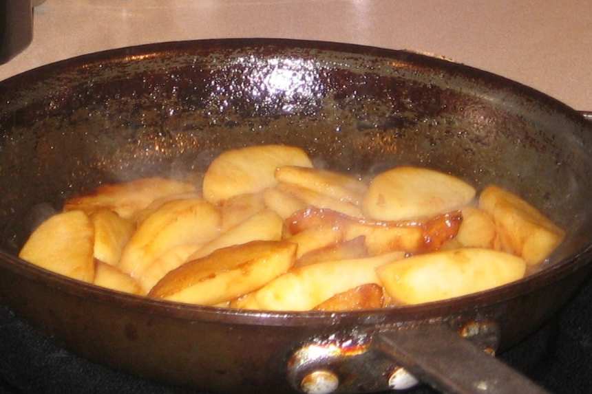 Bourbon Flamed Apples Recipe - Food.com