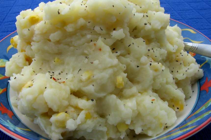 Garlic Mashed Potatoes With Corn Recipe - Food.com