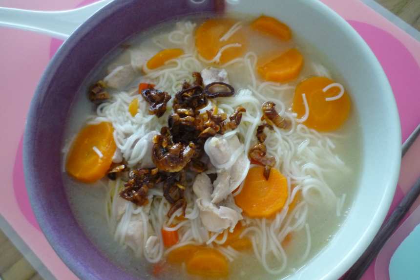 Mee Sua in Chicken and Vegetable Soup Recipe - Food.com