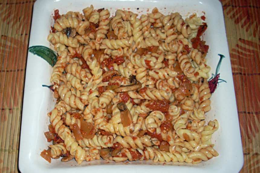 New Mexican Fire Roasted Tomato and Pepperoncini Pasta Sauce Recipe ...