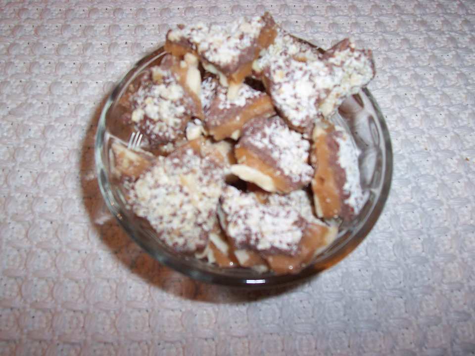 Easy Almond Roca Toffee Recipe - Food.com