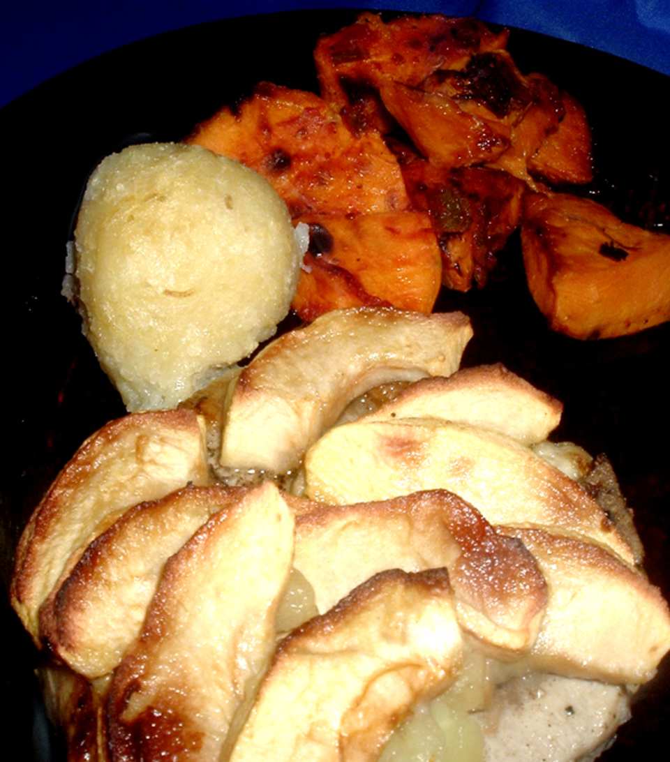 Gary Rhodes - Pork Chops With Apple Tart Topping Recipe - Food.com