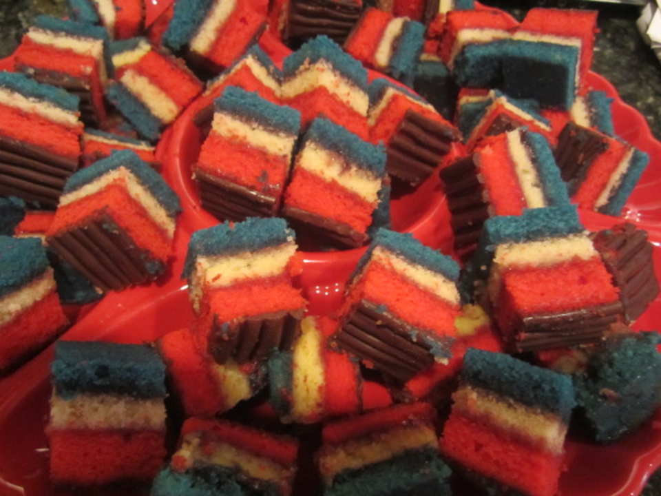 Italian Tri-Color Cookies (Rainbow Cookies) Recipe - Food.com