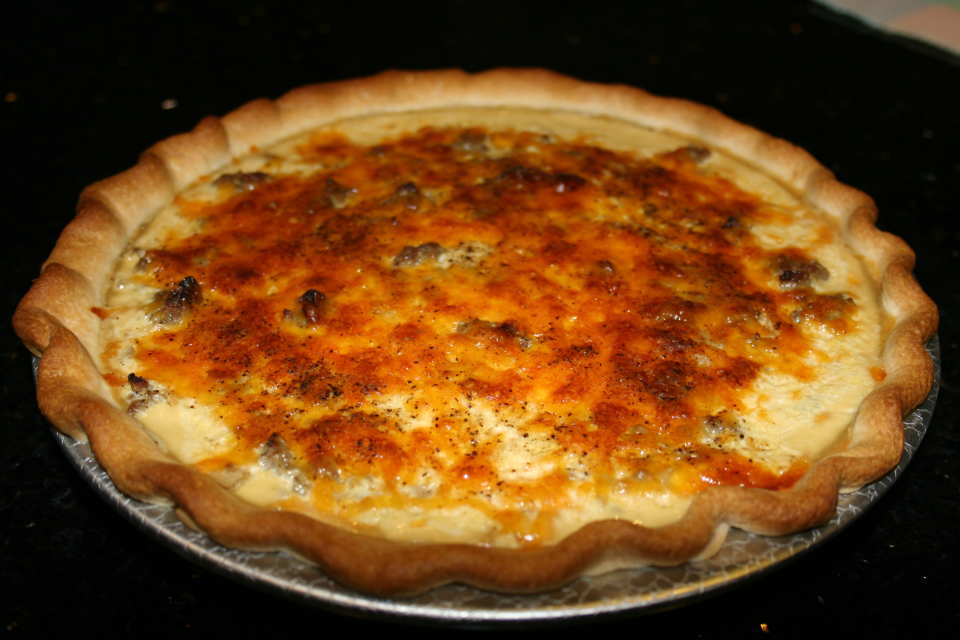 Cheddar Cheesy Meat Pie Recipe - Cheese.Food.com