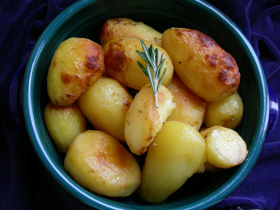 Browned Potatoes With Roast Recipe - Food.com