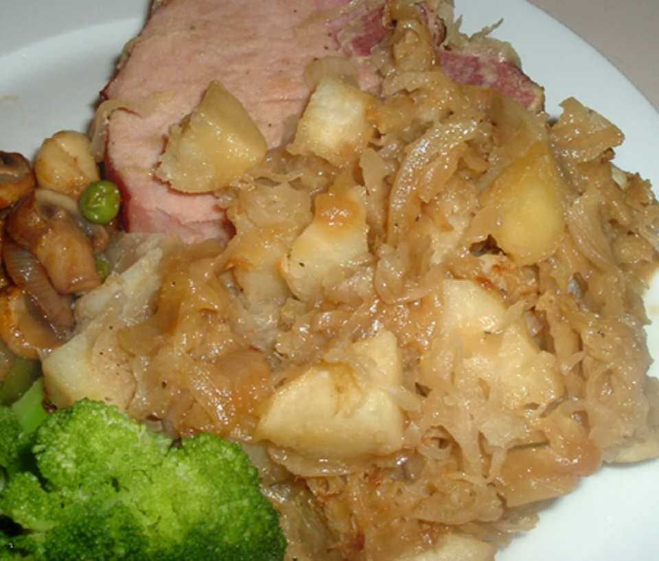 Ukrainian Kovbasa (Kielbasa) Potatoes and Sauerkraut Recipe - Food.com