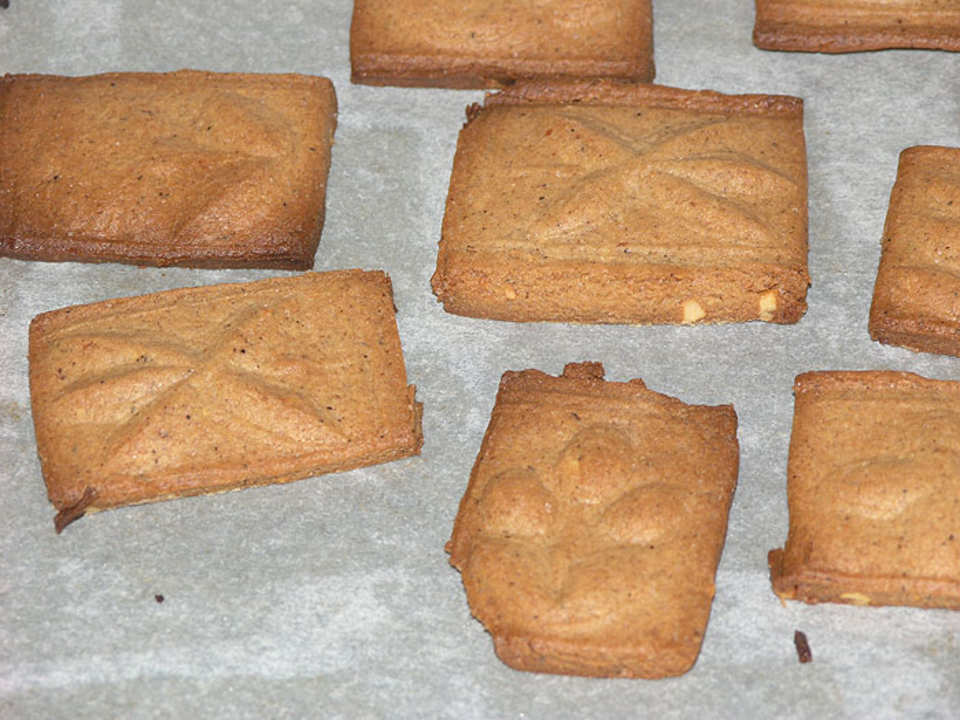 Croatian Pepper Cookies (Paprenjaci) Recipe - Food.com