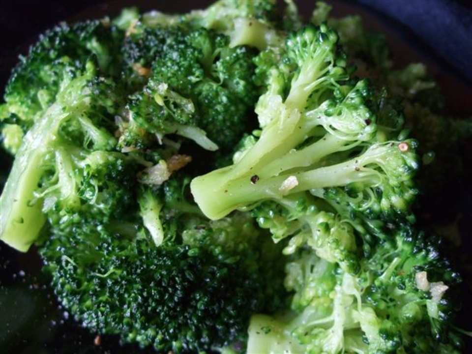 Broccoli Sauté With Garlic and Olive Oil Recipe - Food.com
