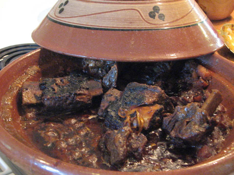 William Sonoma Tagine Red Wine-Braised Short Ribs Recipe - Food.com
