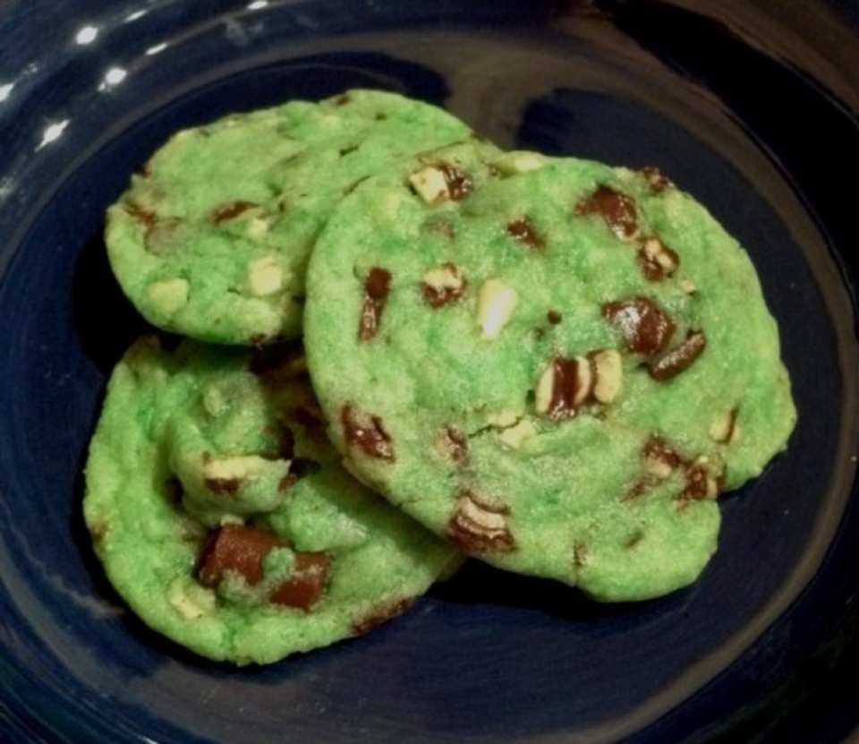 Green Mint Chocolate Chip Cookies Recipe - Food.com