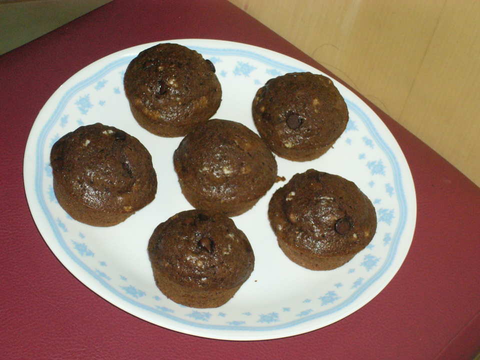 Devil's Food Chocolate Chip Muffins Recipe - Food.com