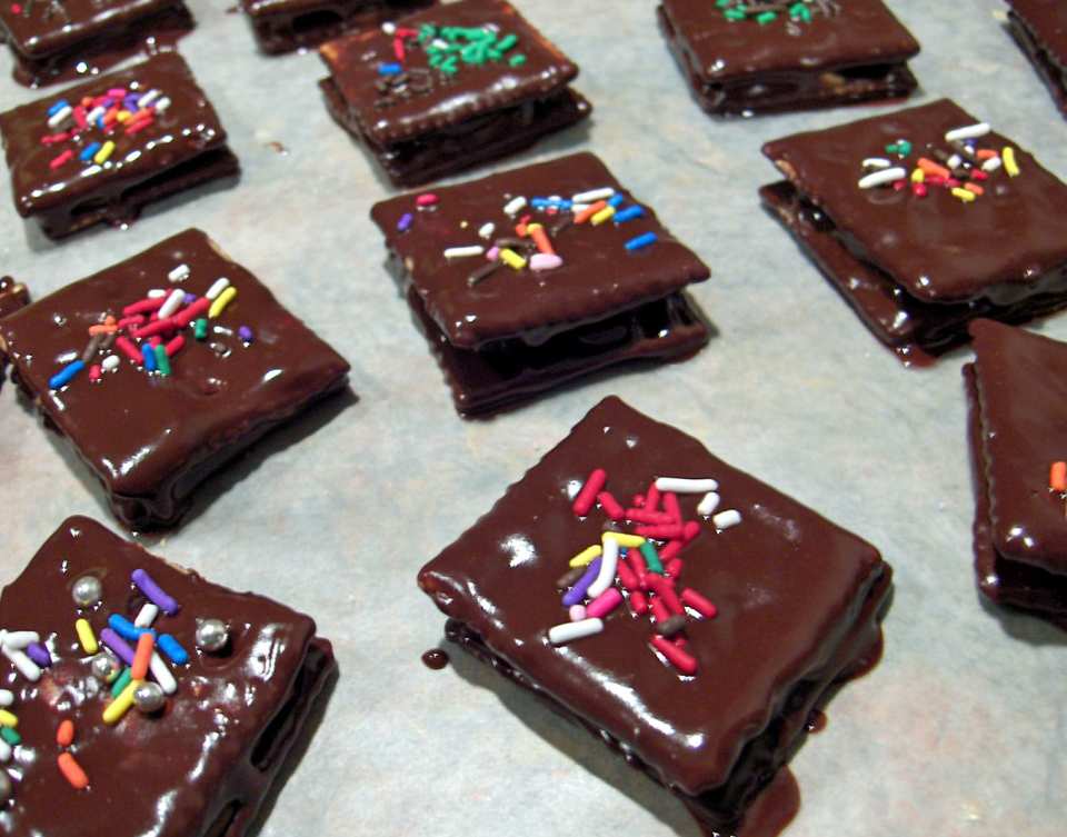 P.B. dipped Crackers Recipe - Food.com