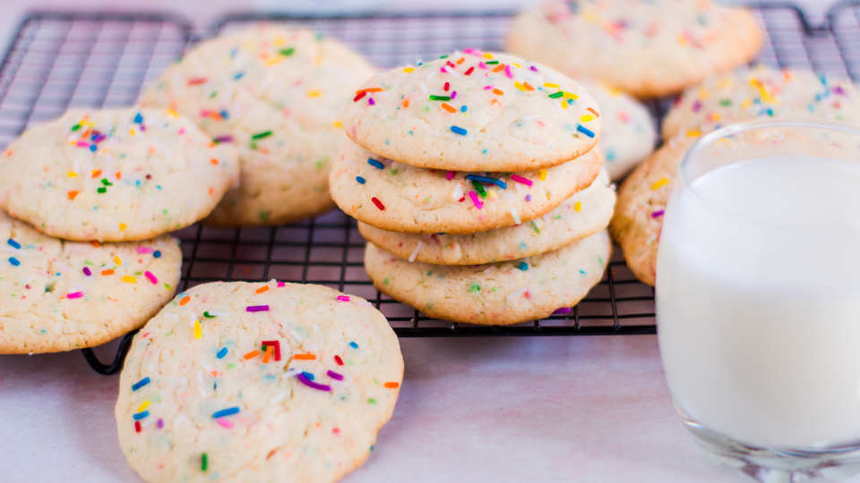Heloise's Cake Mix Cookies Recipe - Food.com