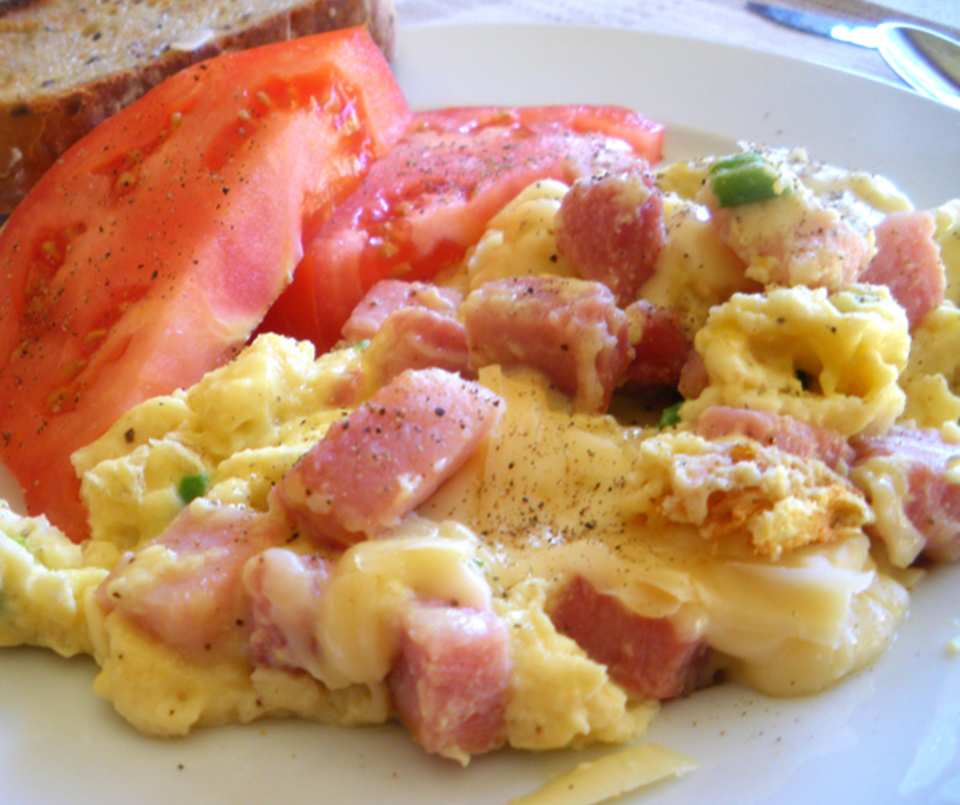 Perfect Ham and Cheese Scrambled Eggs Recipe - Food.com