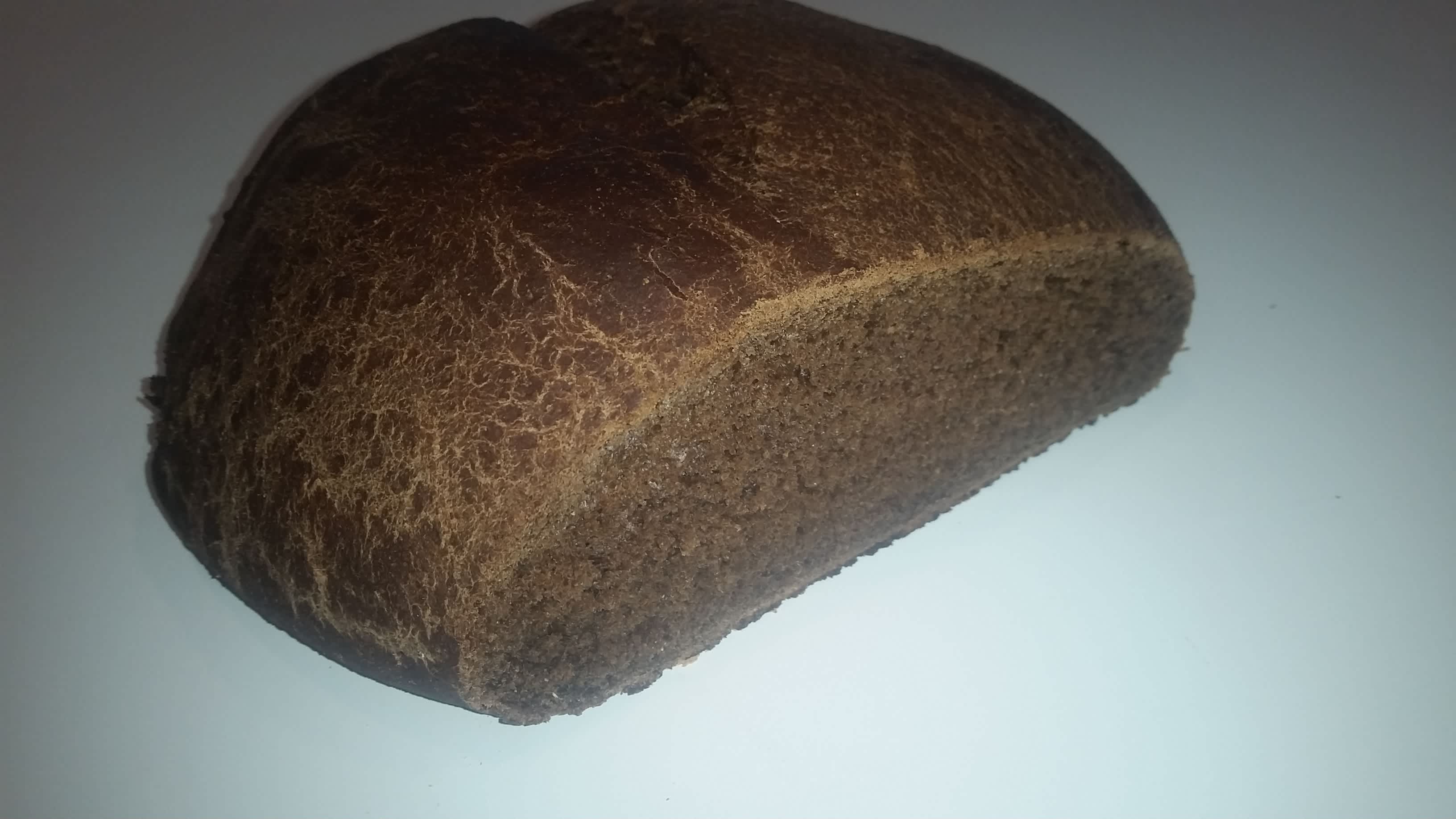 dark german bread name