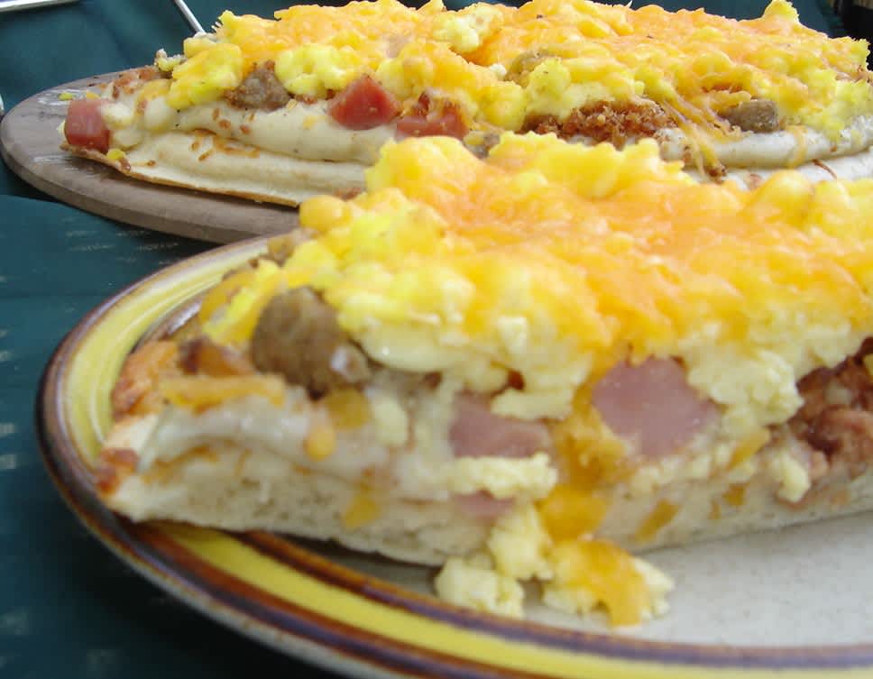3 Meat Breakfast Pizza Recipe - Food.com