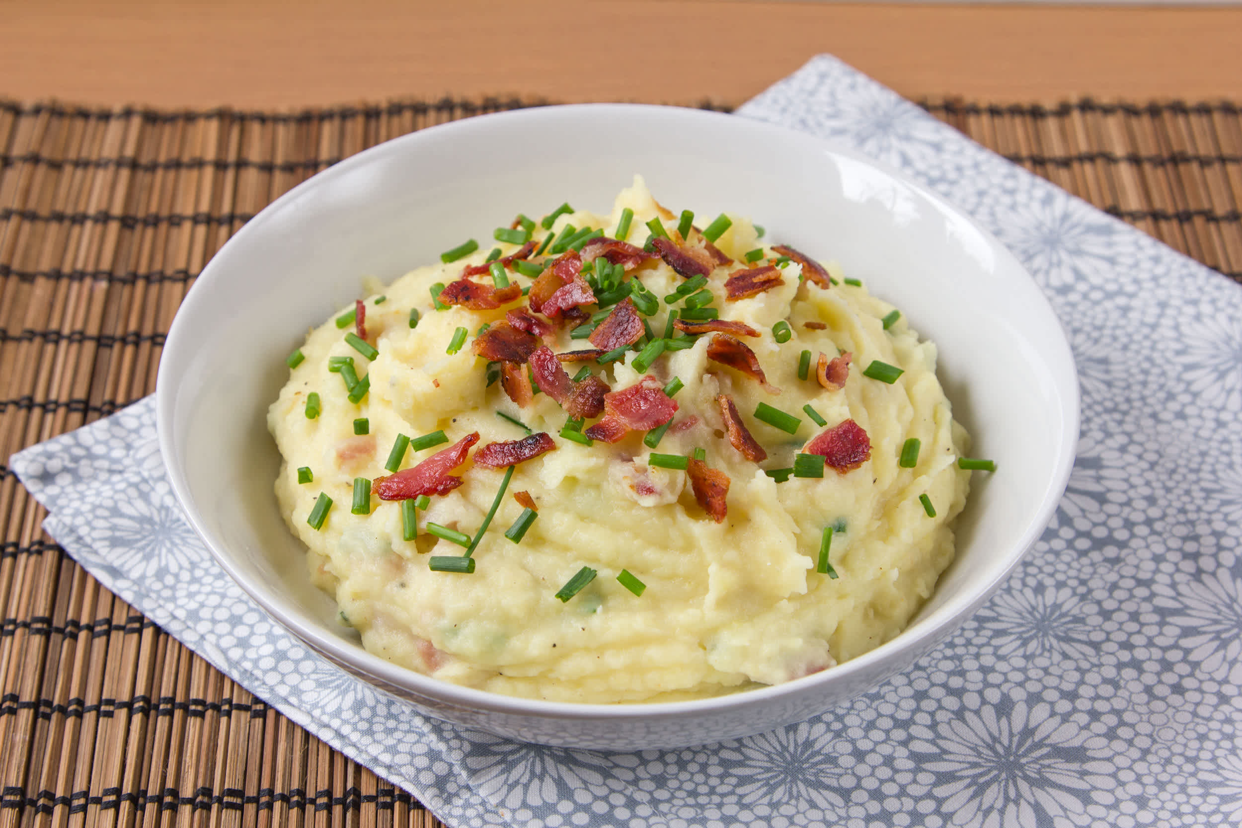 mashed potatoes with bacon bits