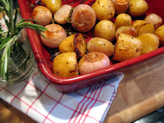 Whole Roasted Shallots and Potatoes With Rosemary Recipe - Food.com
