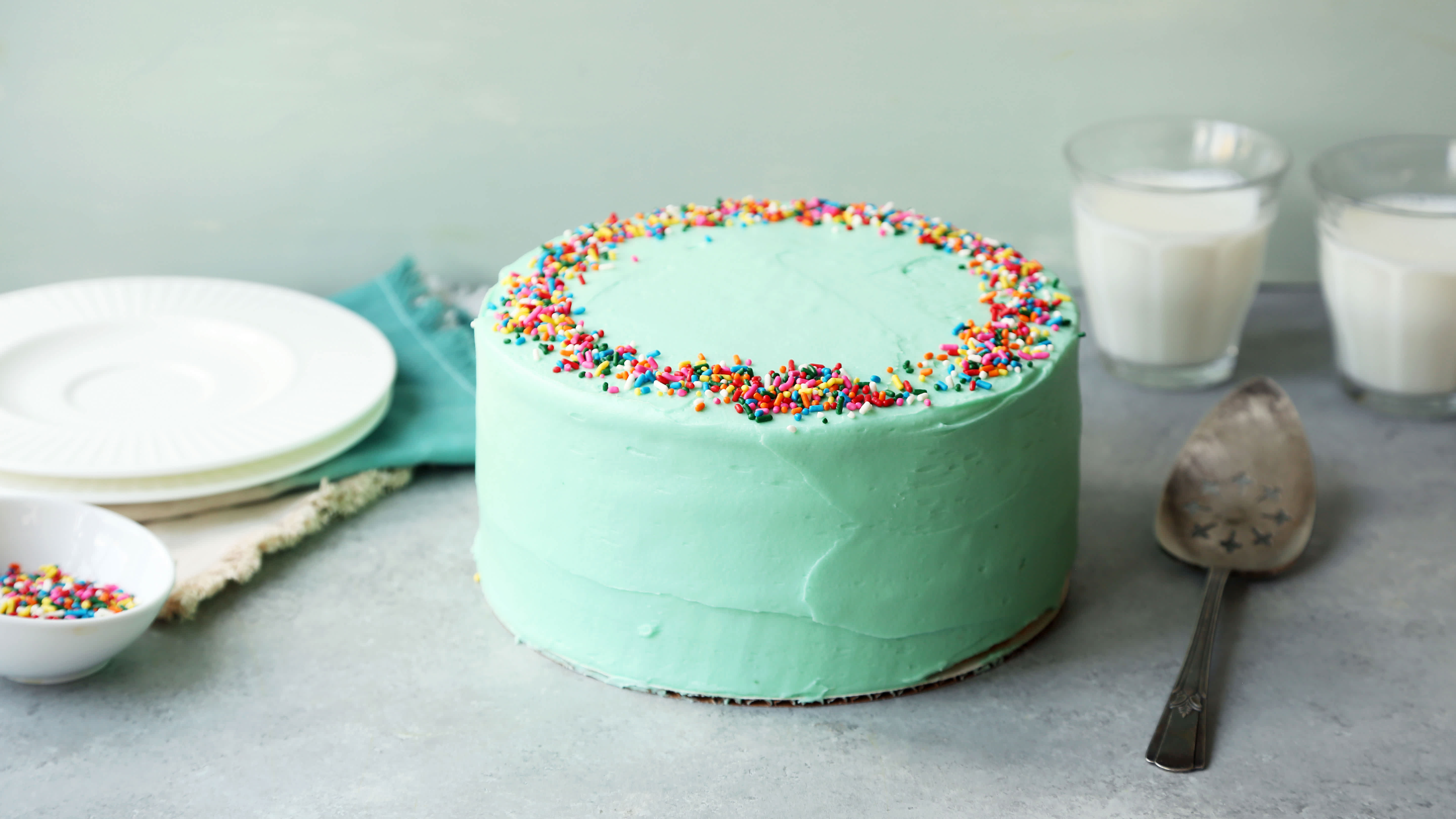 Magnolia Bakery's Vanilla Birthday Cake and Frosting Recipe - Food.com