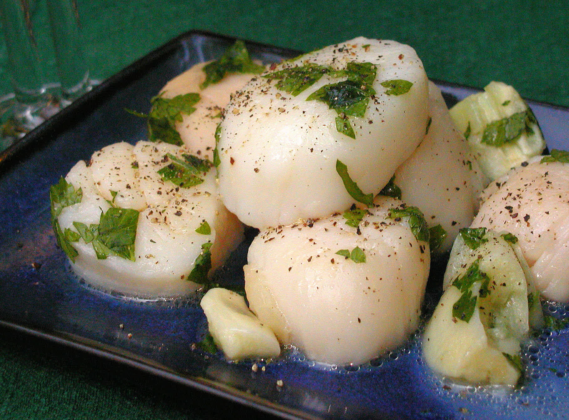 Coquilles St Jacques a La Provencale - Scallops With Garlic Recipe ...