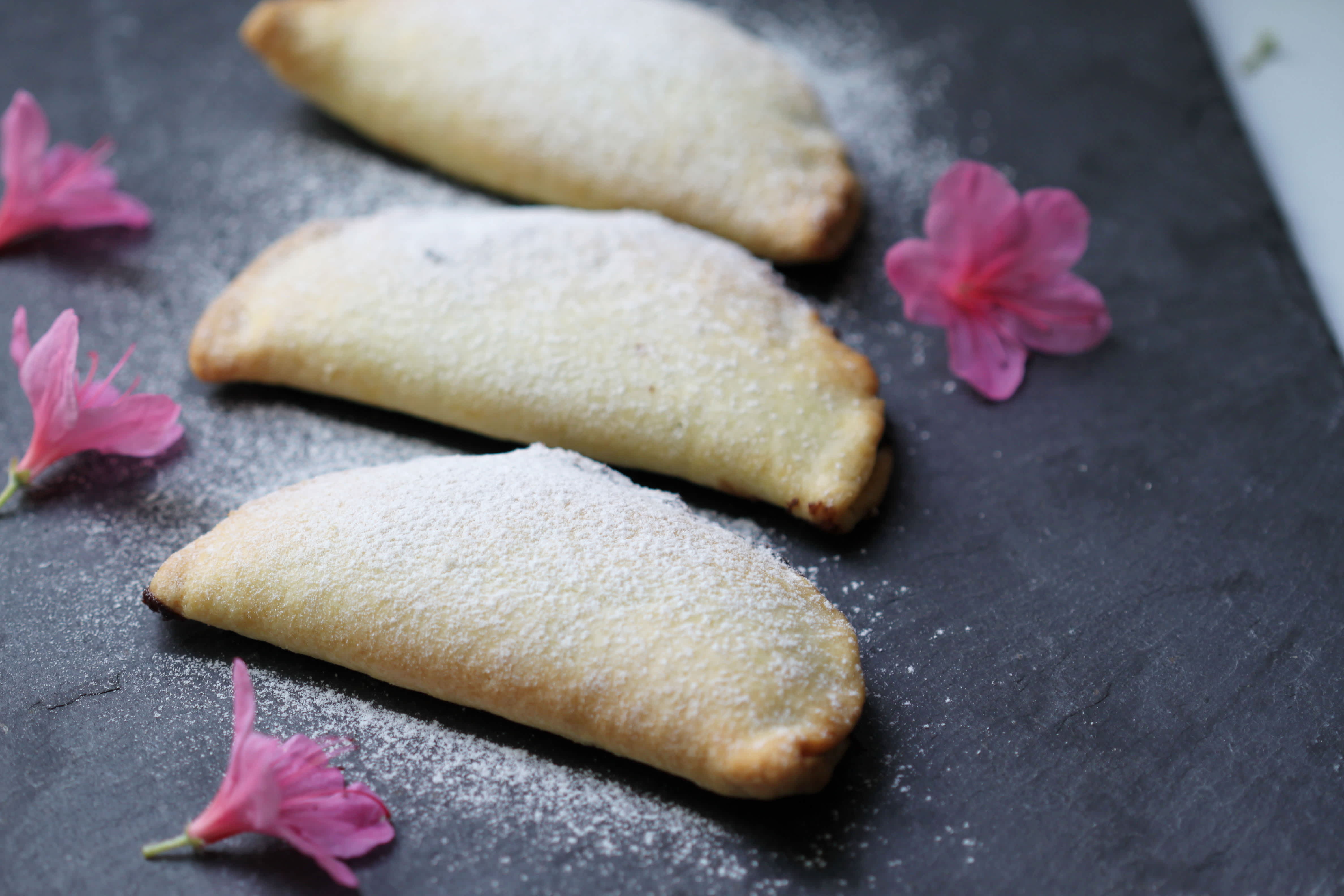 dessert empanadas chocolate