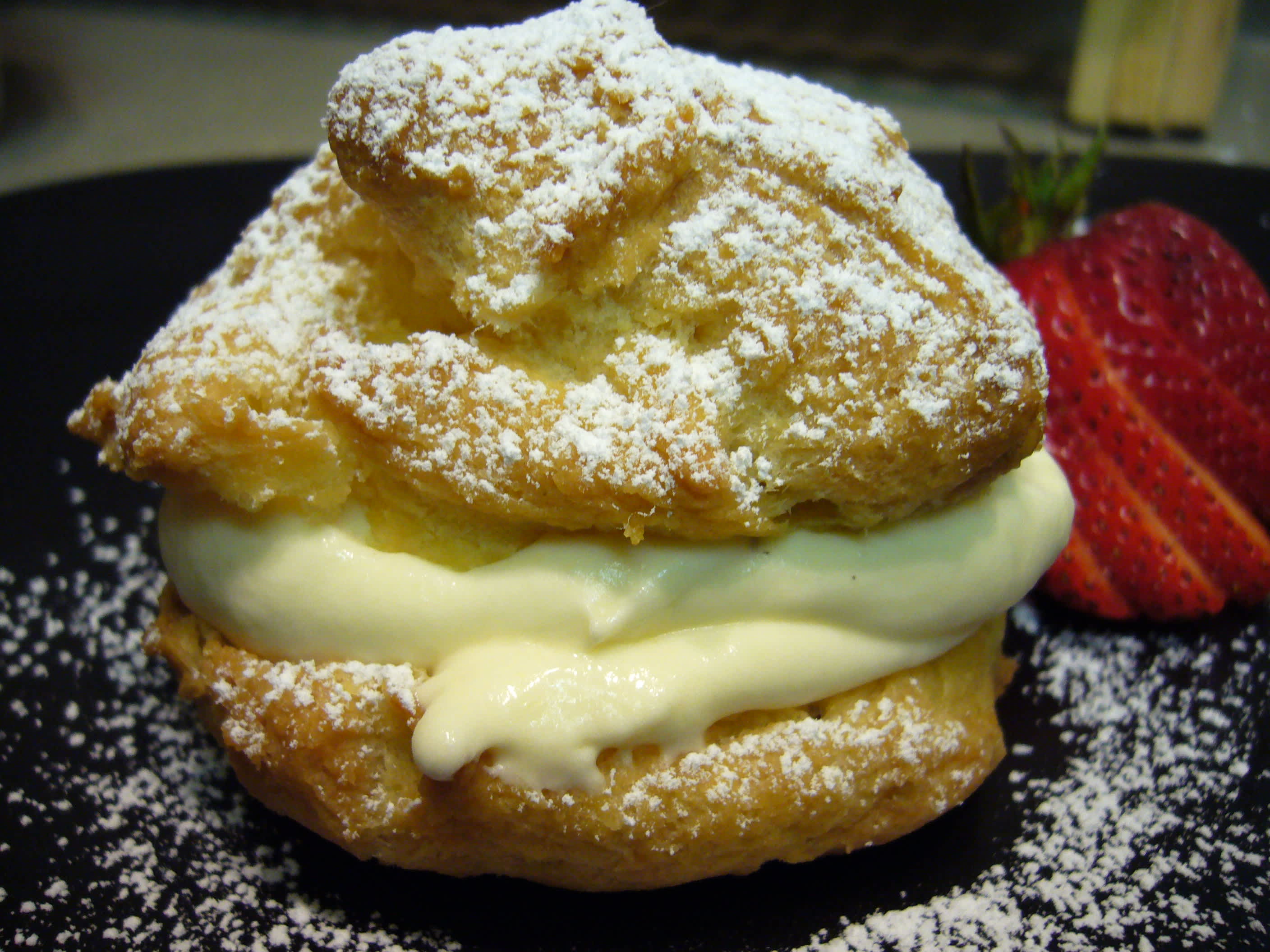 Cream Puffs or Eclairs With Vanilla Pastry Cream Recipe - Food.com