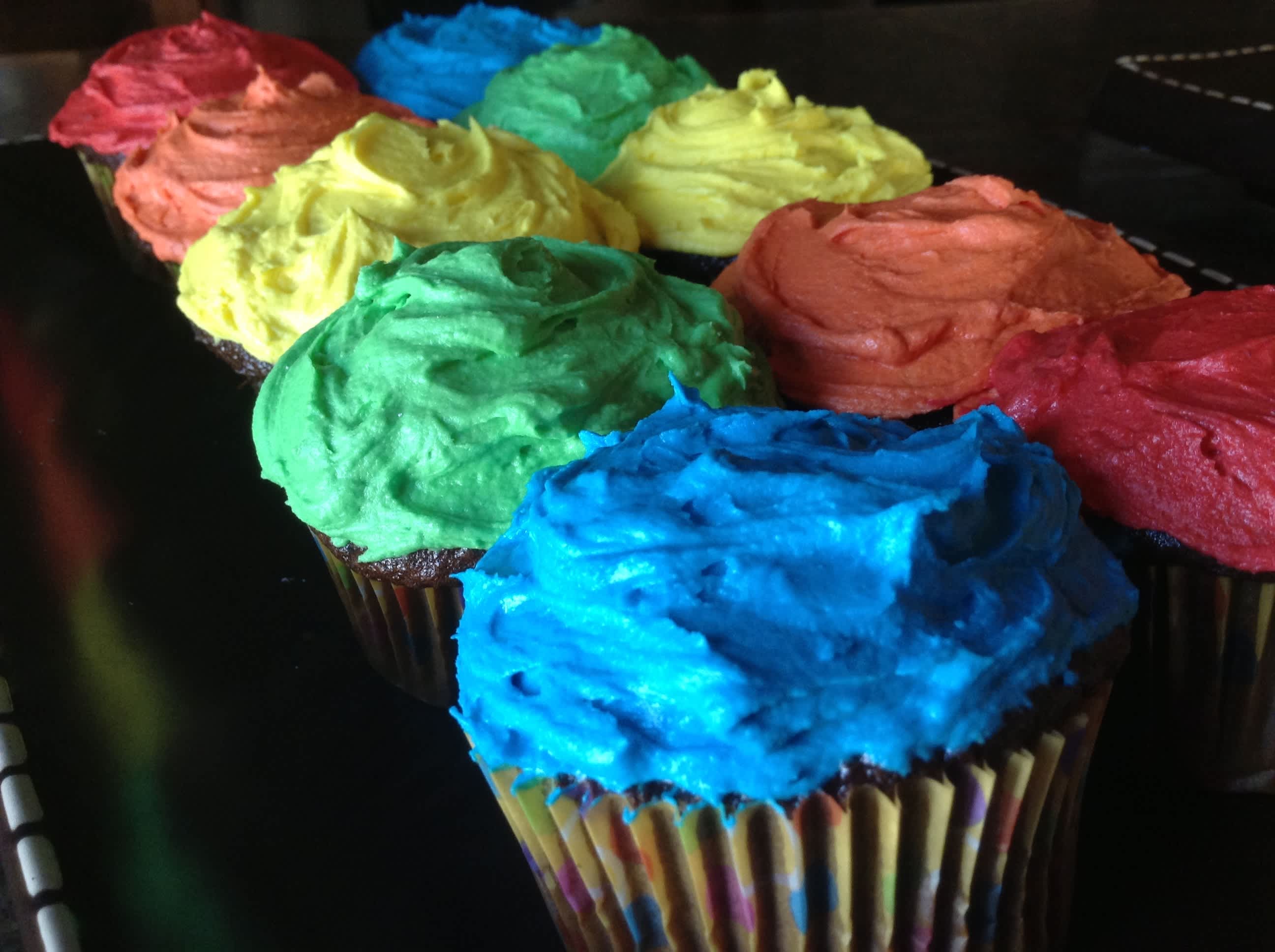 Vanilla Buttercream Frosting Recipe from Sprinkles Cupcakes | How to ...