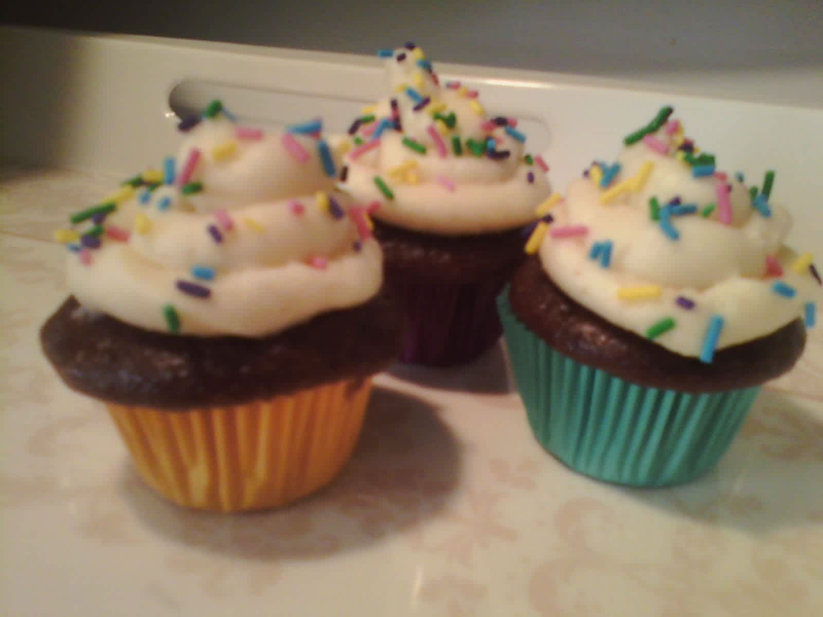 Vanilla Buttercream Frosting Recipe from Sprinkles Cupcakes | How to ...