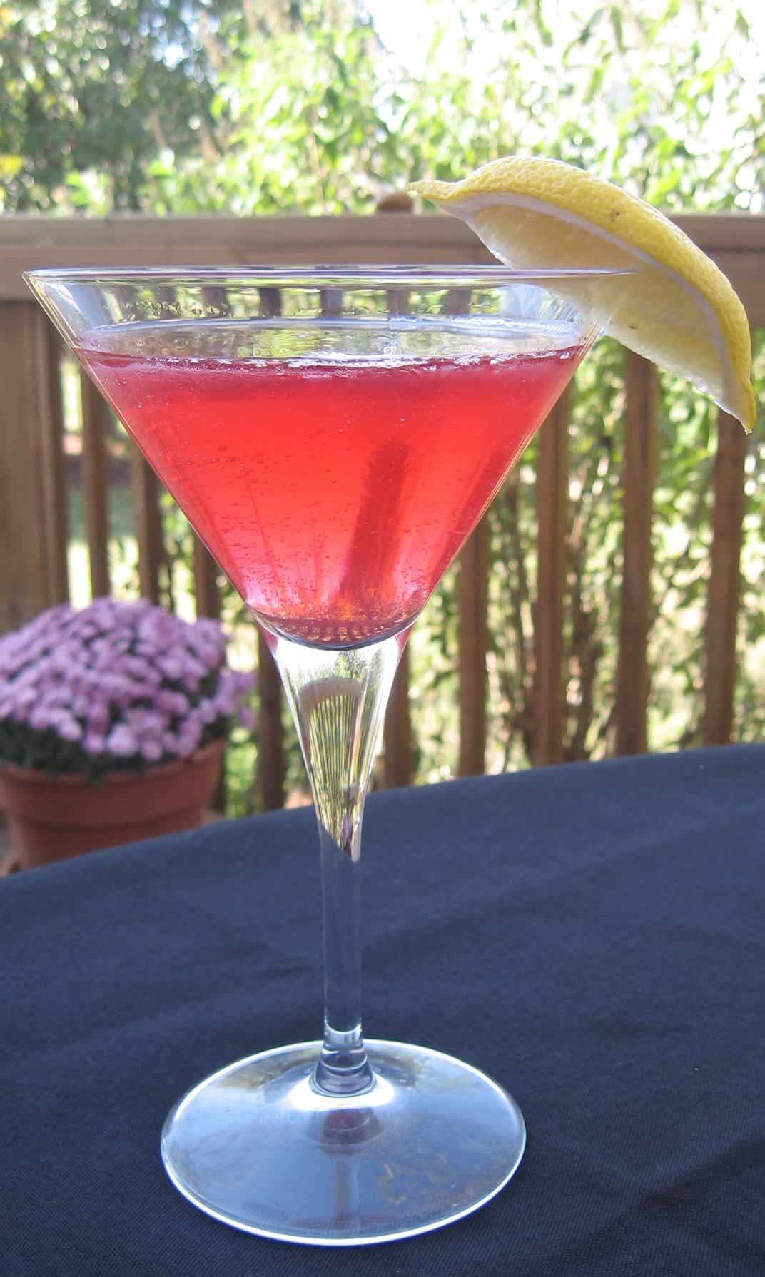 Limoncello Cosmopolitan Recipe - Food.com