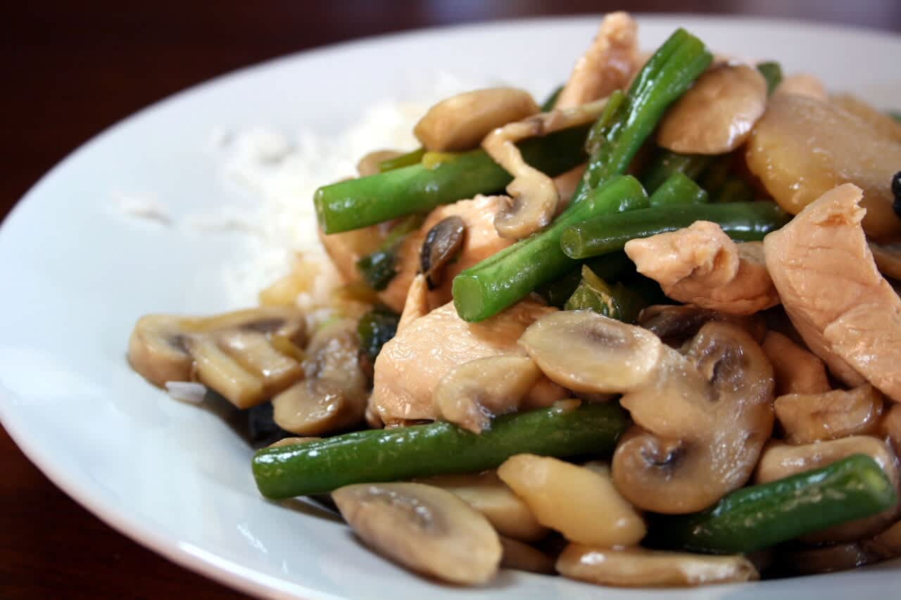 Moo Goo Gai Pan Recipe - Chinese.Food.com