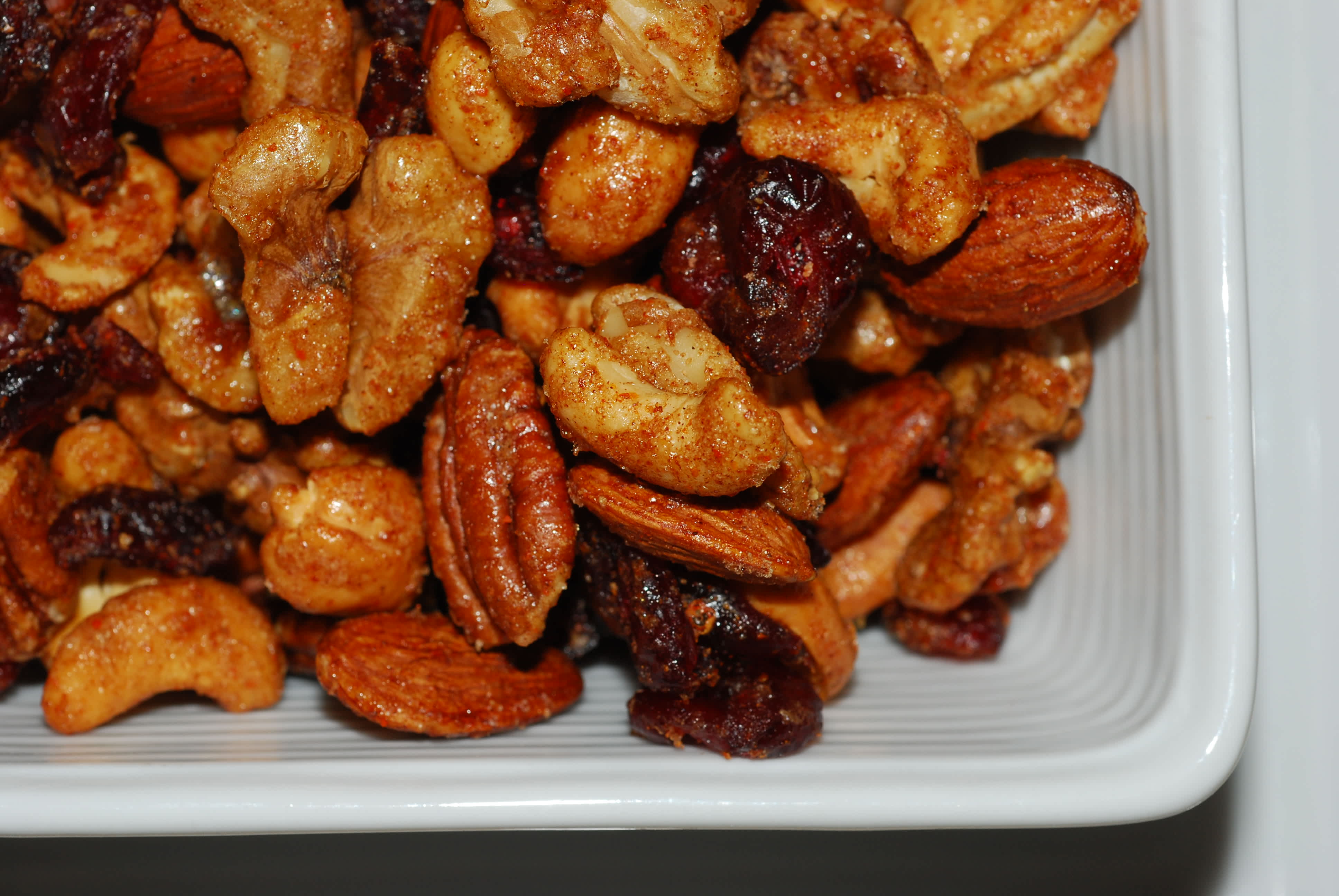Sweet and Sassy Mixed Nuts Recipe - Food.com