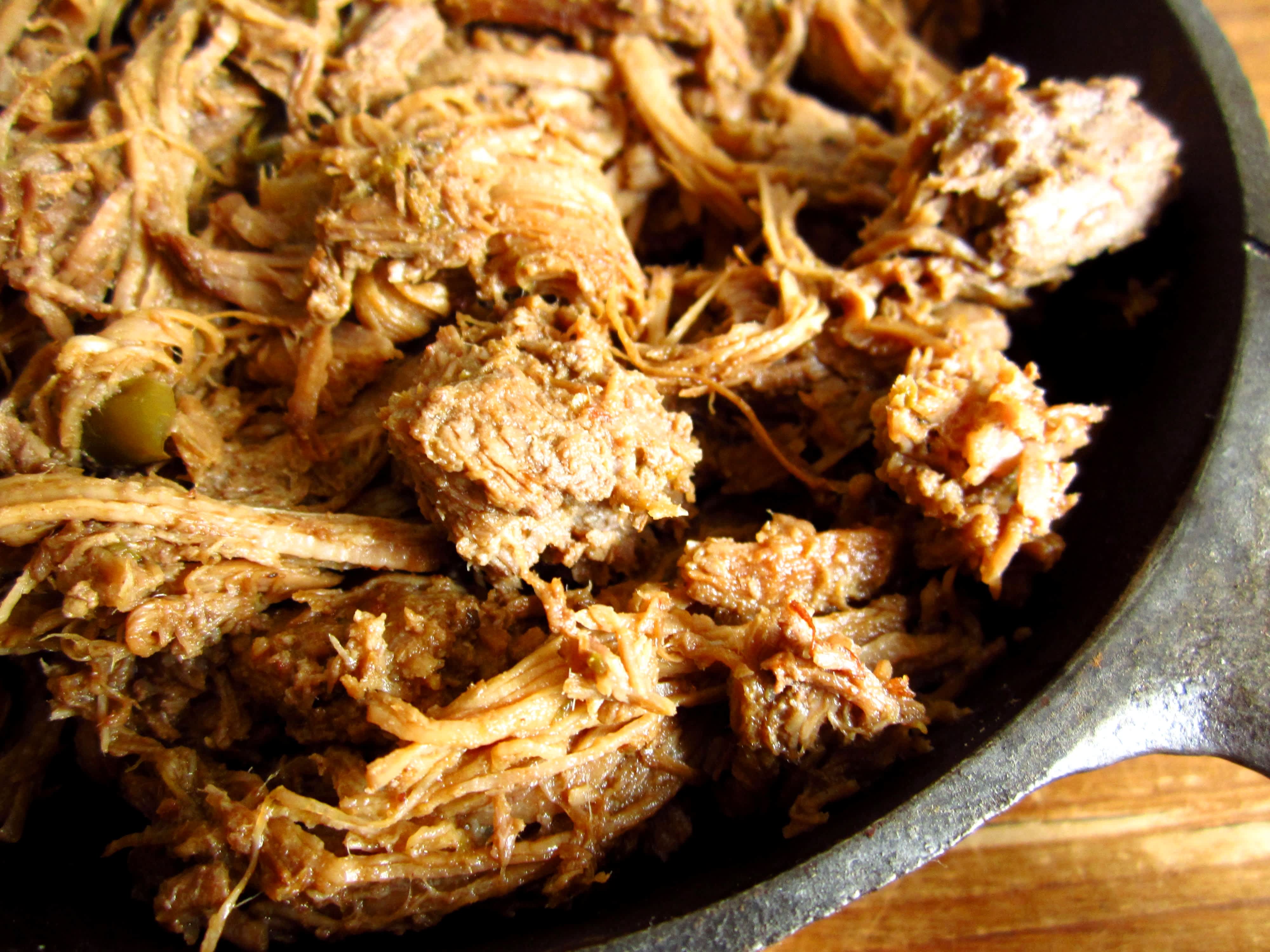 Spicy Chipotle Shredded Beef for Burritos or Tacos Recipe - Mexican ...
