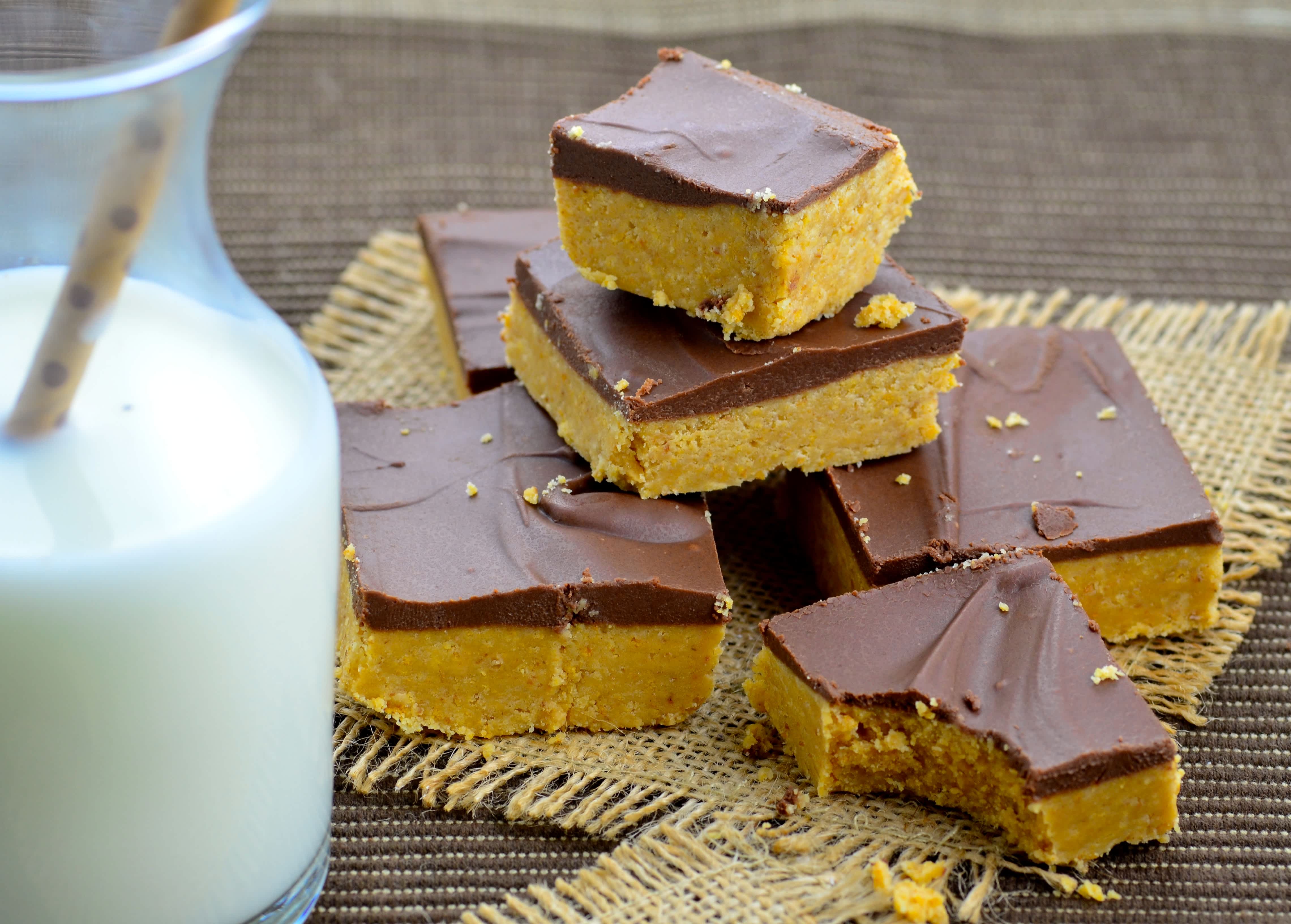 Reeses Squares - 5 Ingredients & No Bake (Reese's) Recipe - Food.com