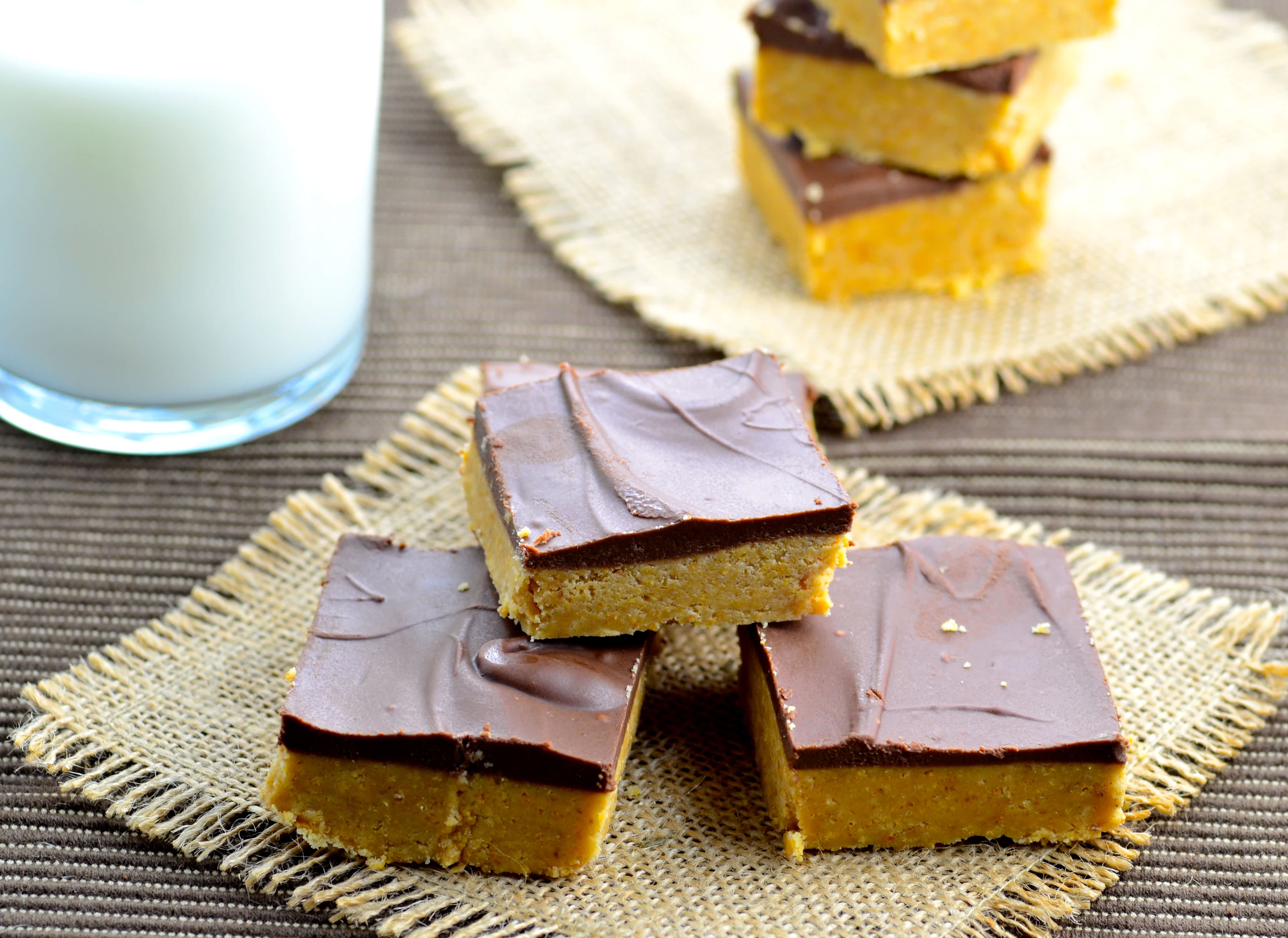 Reeses Squares - 5 Ingredients & No Bake (Reese's) Recipe - Food.com