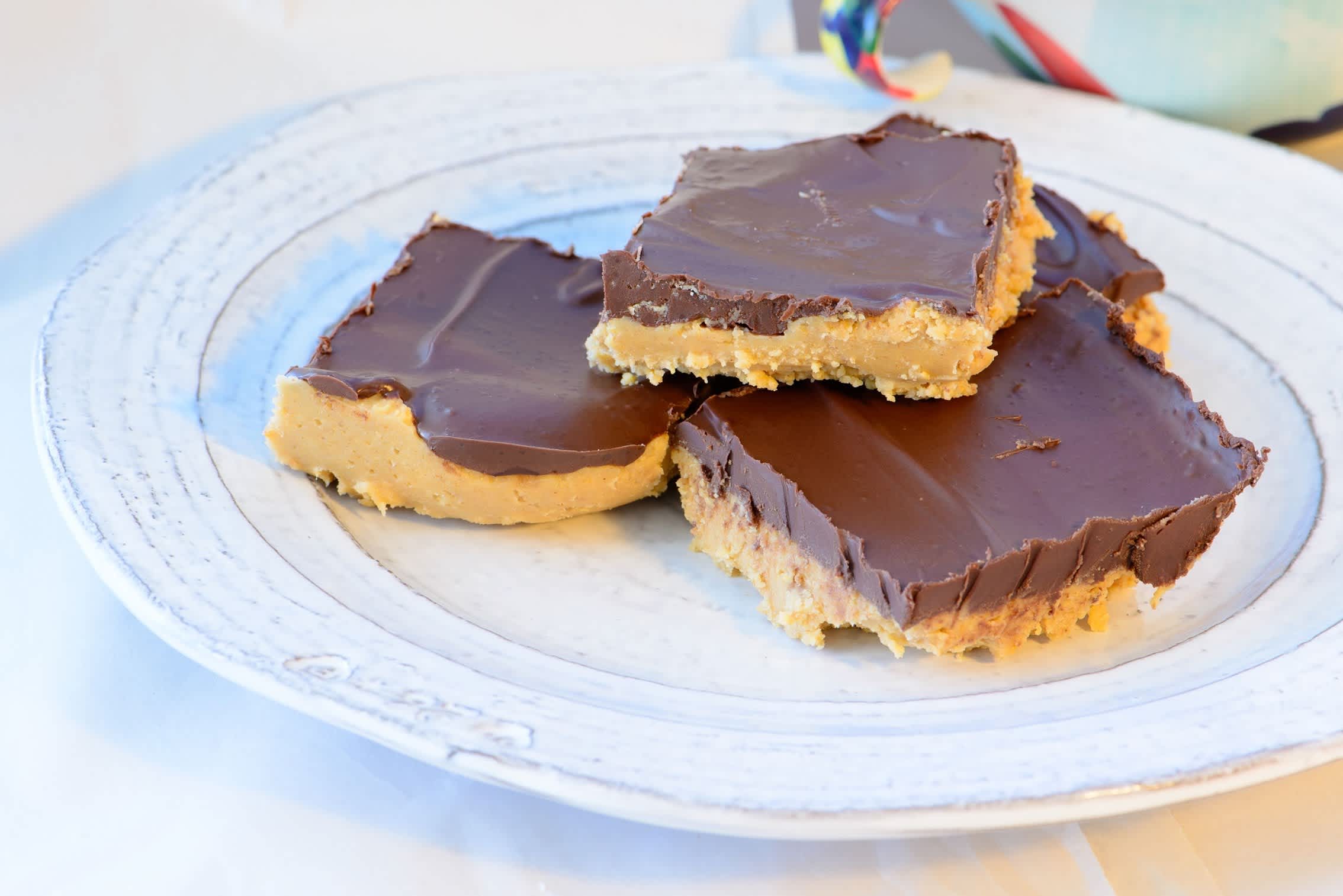 Reeses Squares - 5 Ingredients & No Bake (Reese's) Recipe - Food.com