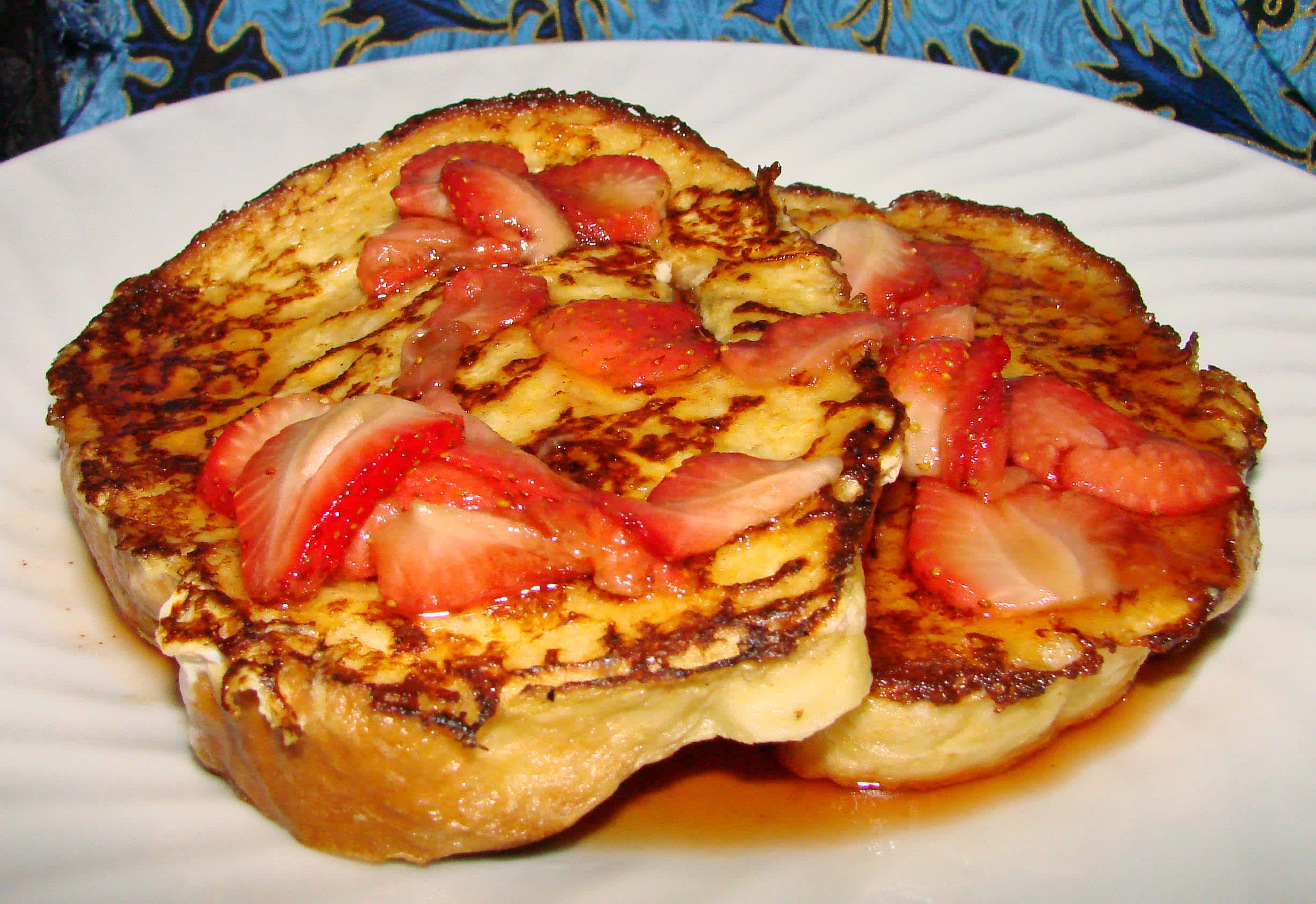 French Toast With Fresh Strawberry Syrup Recipe - Food.com