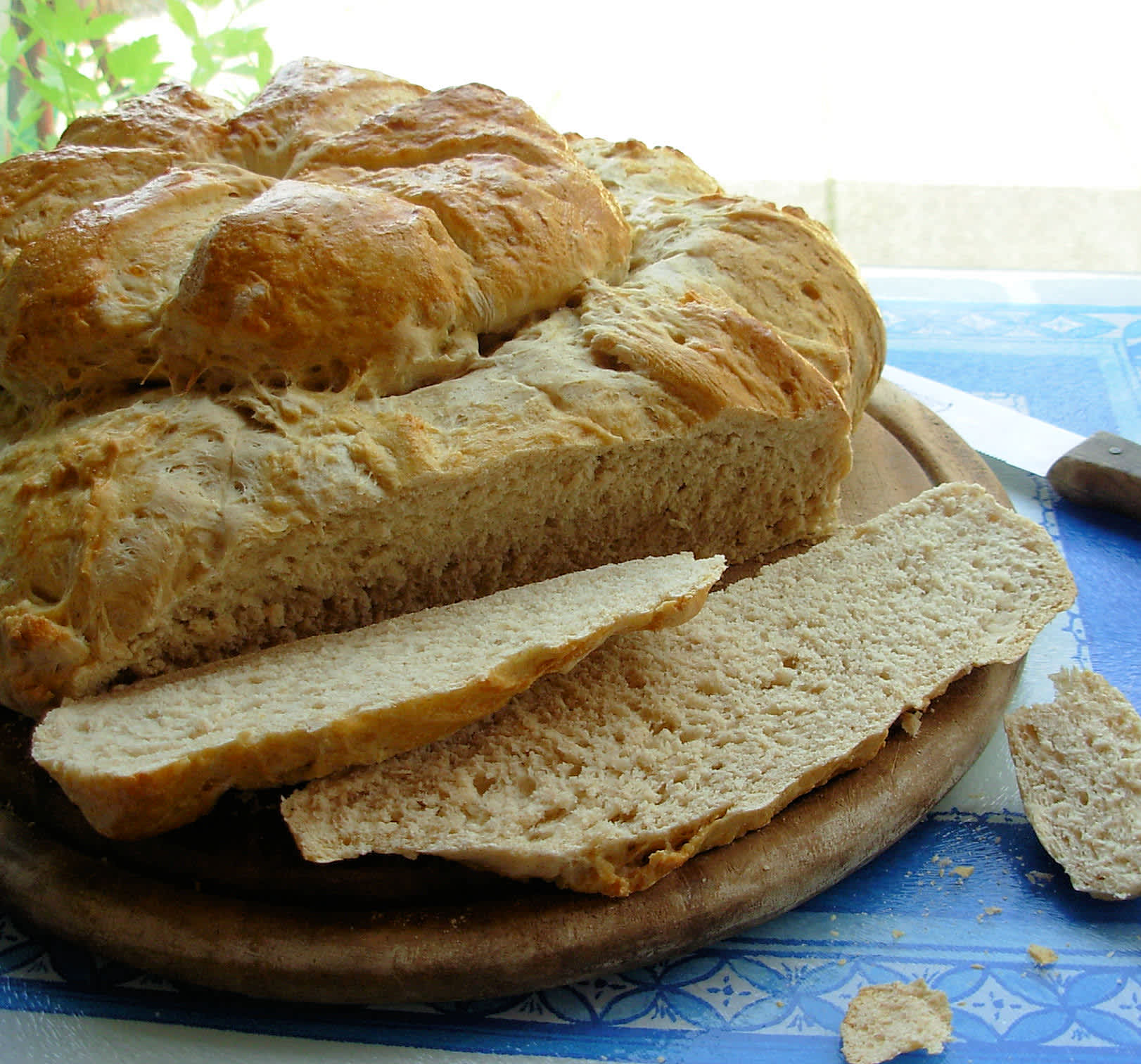 Traditional Cottage Loaf - Old Fashioned Rustic English Bread Recipe ...