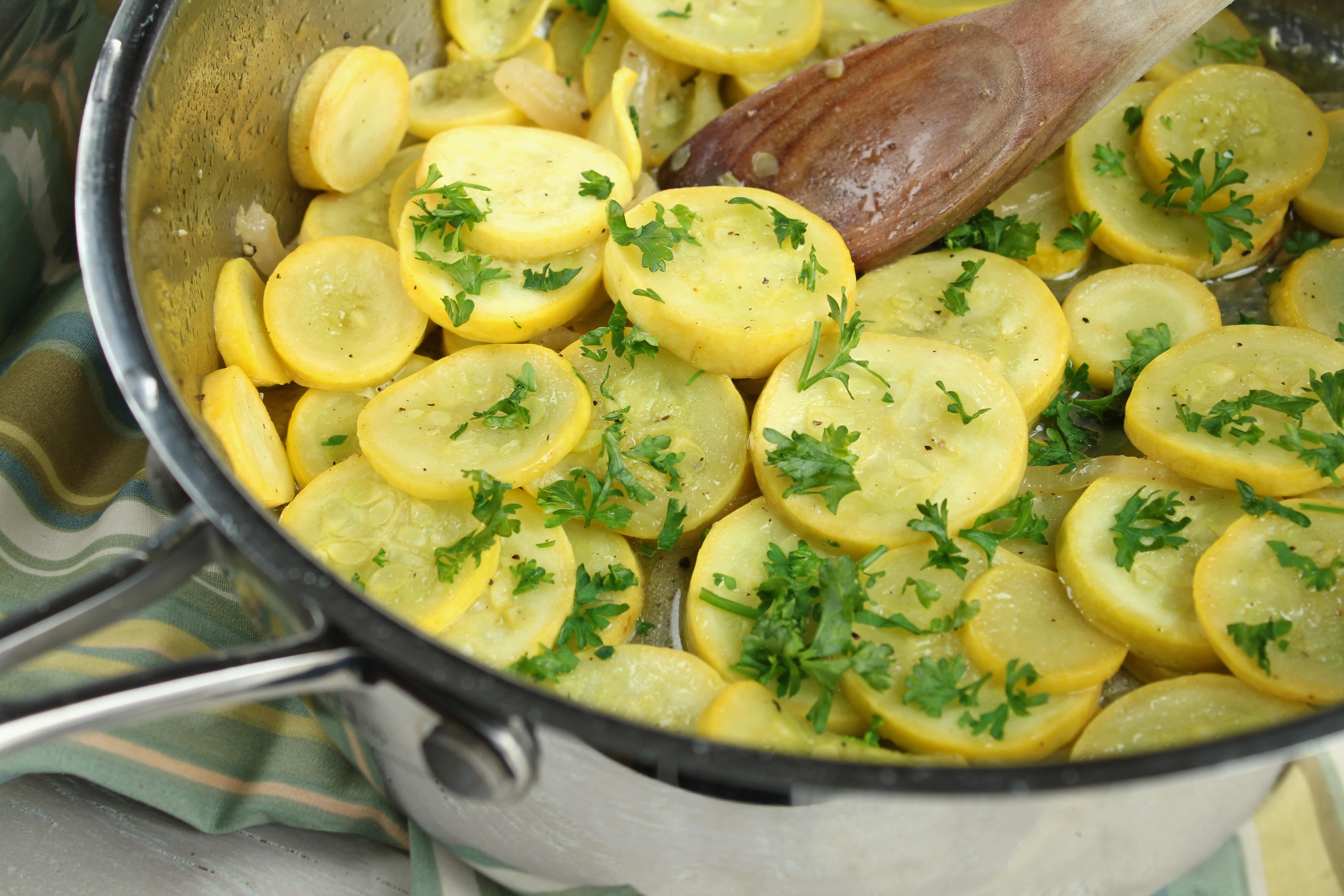 Bev's Sauteed Yellow Squash Recipe - Food.com