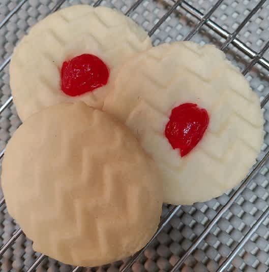 Grandma's Shortbread Cookies Recipe - Food.com