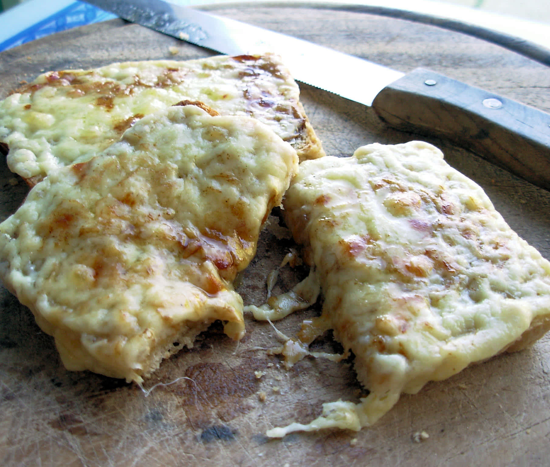 Cheese on Toast - Cheap and Cheerful British Toasted Cheese Recipe ...