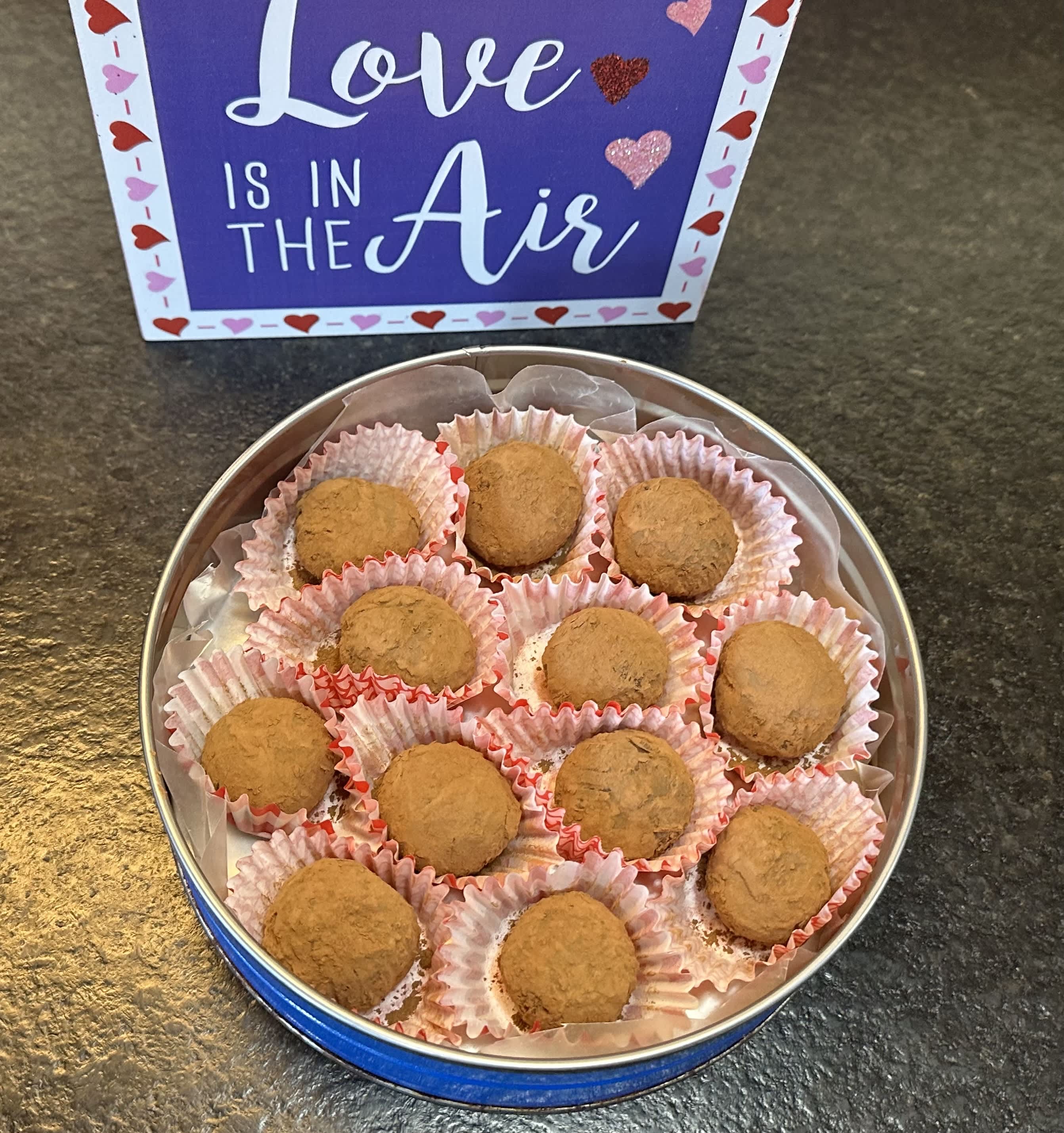Chocolate Raspberry Chambord Truffles for Your Valentine! Recipe - Food.com