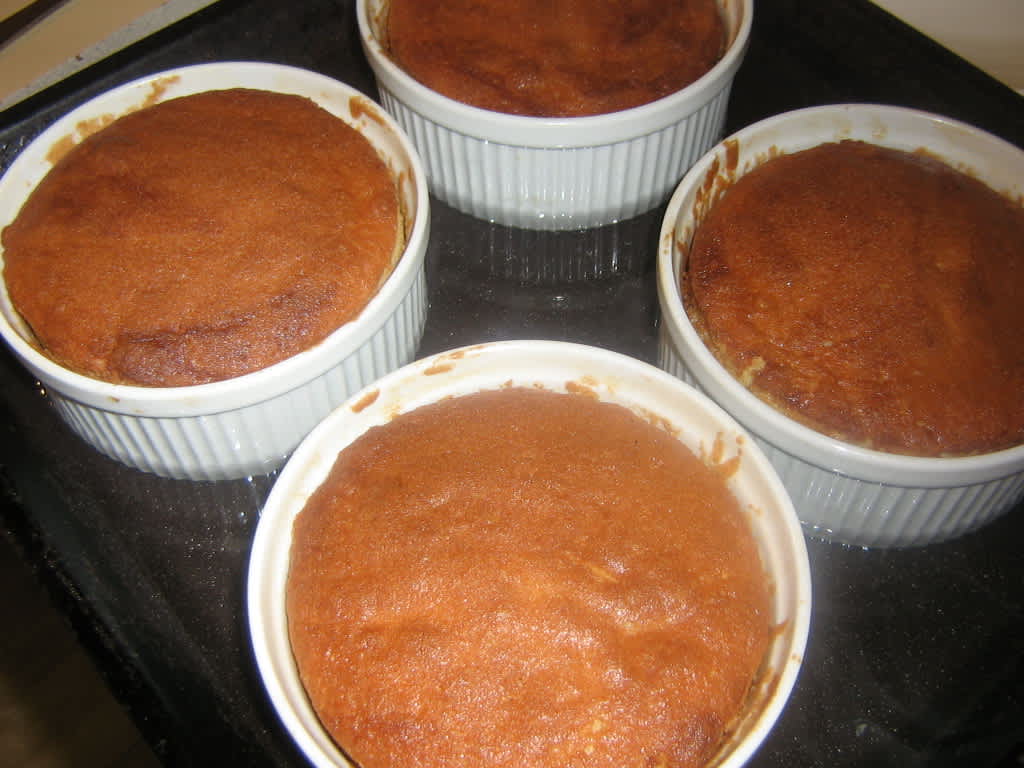 Golden Syrup Sponge Puddings Recipe - Food.com