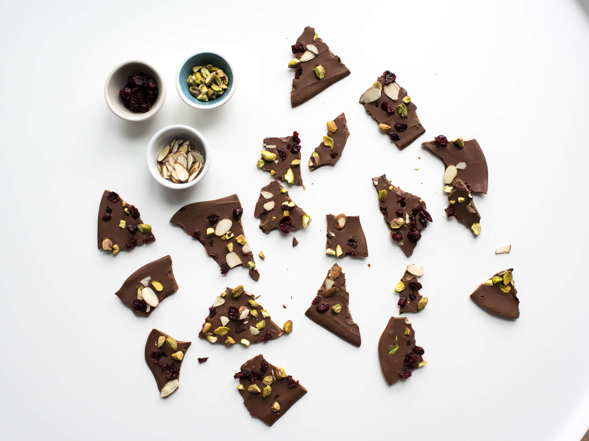 Chocolate Bark With Mixed Nuts and Dried Berries Recipe - Food.com
