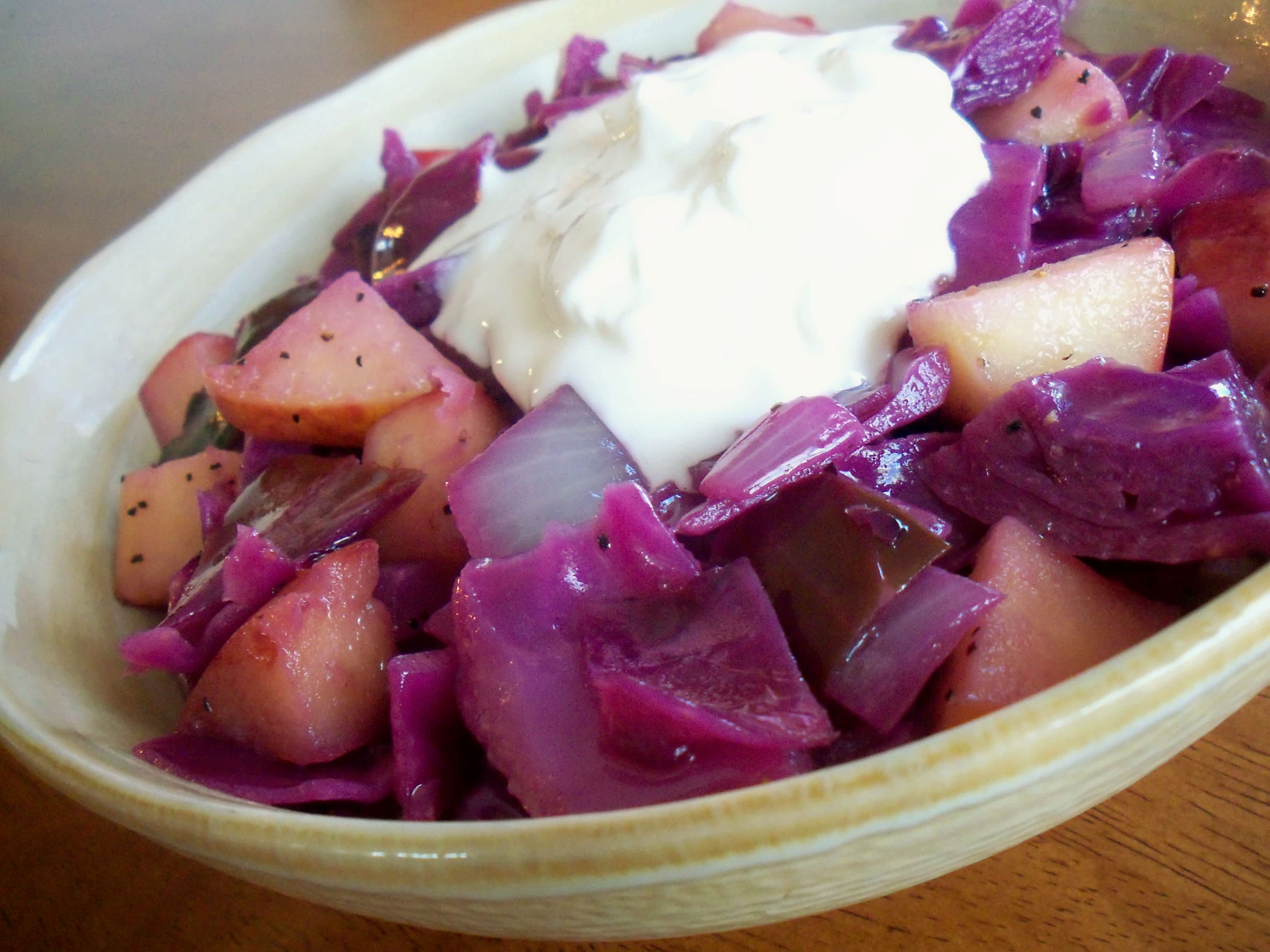 Easy Red Cabbage and Apples Recipe - Food.com
