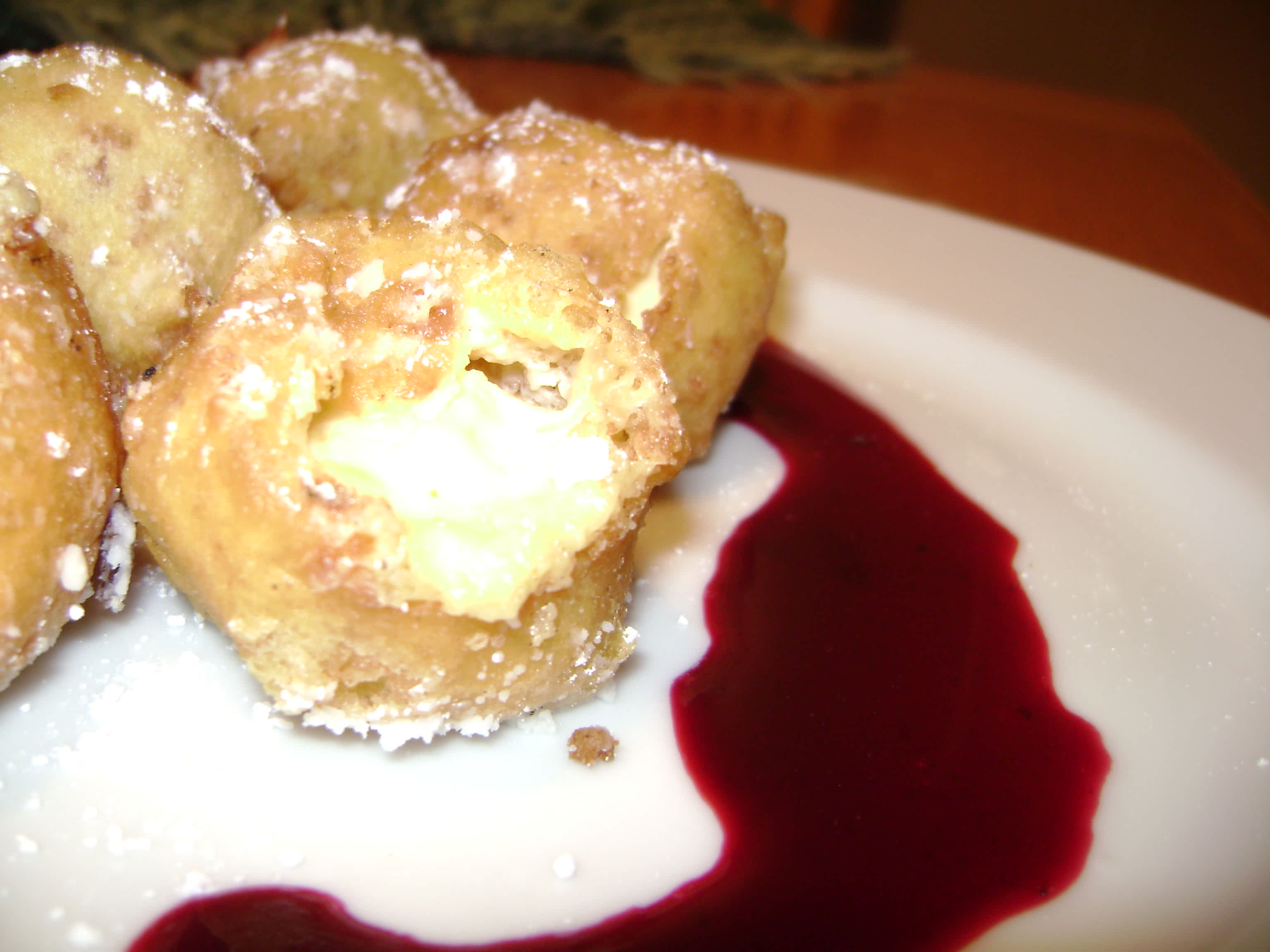 fried cheesecake bites